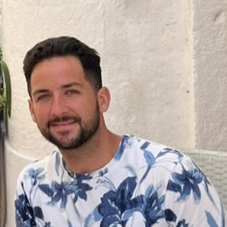 Turning Moments Into Memories for over 10 Years - Magnif-A-Tent